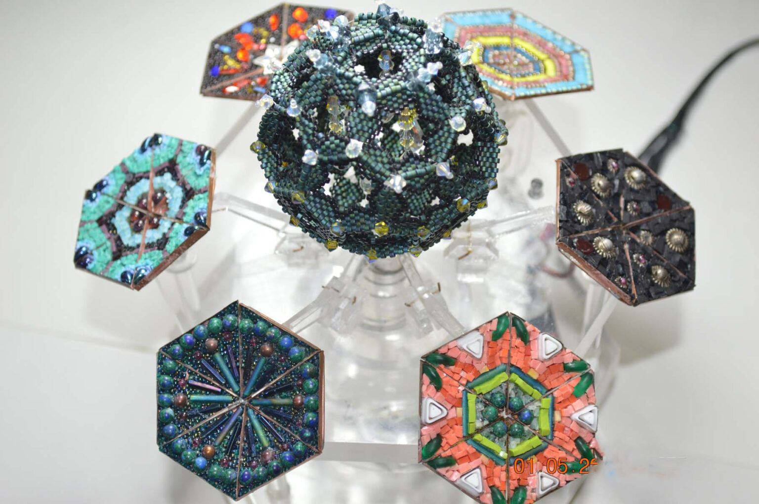 Incorporating Bead Sculptures Into Your Interior Design: Ideas and ...